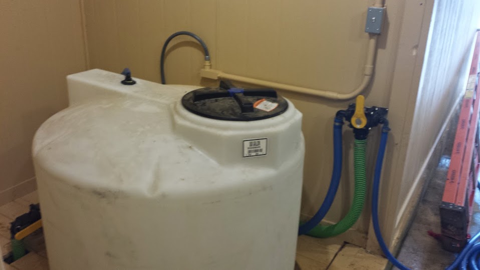 Fertilizer Mix Tank - Reel Turf Techs